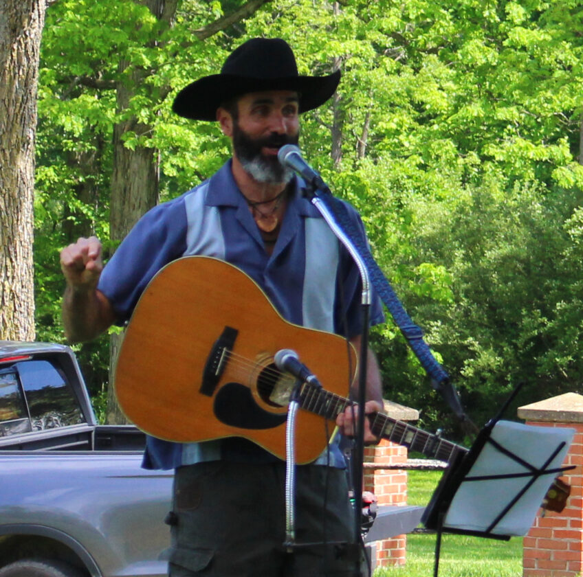Folk singer Van Wagner shares stories and songs at Old Stone Church in ...
